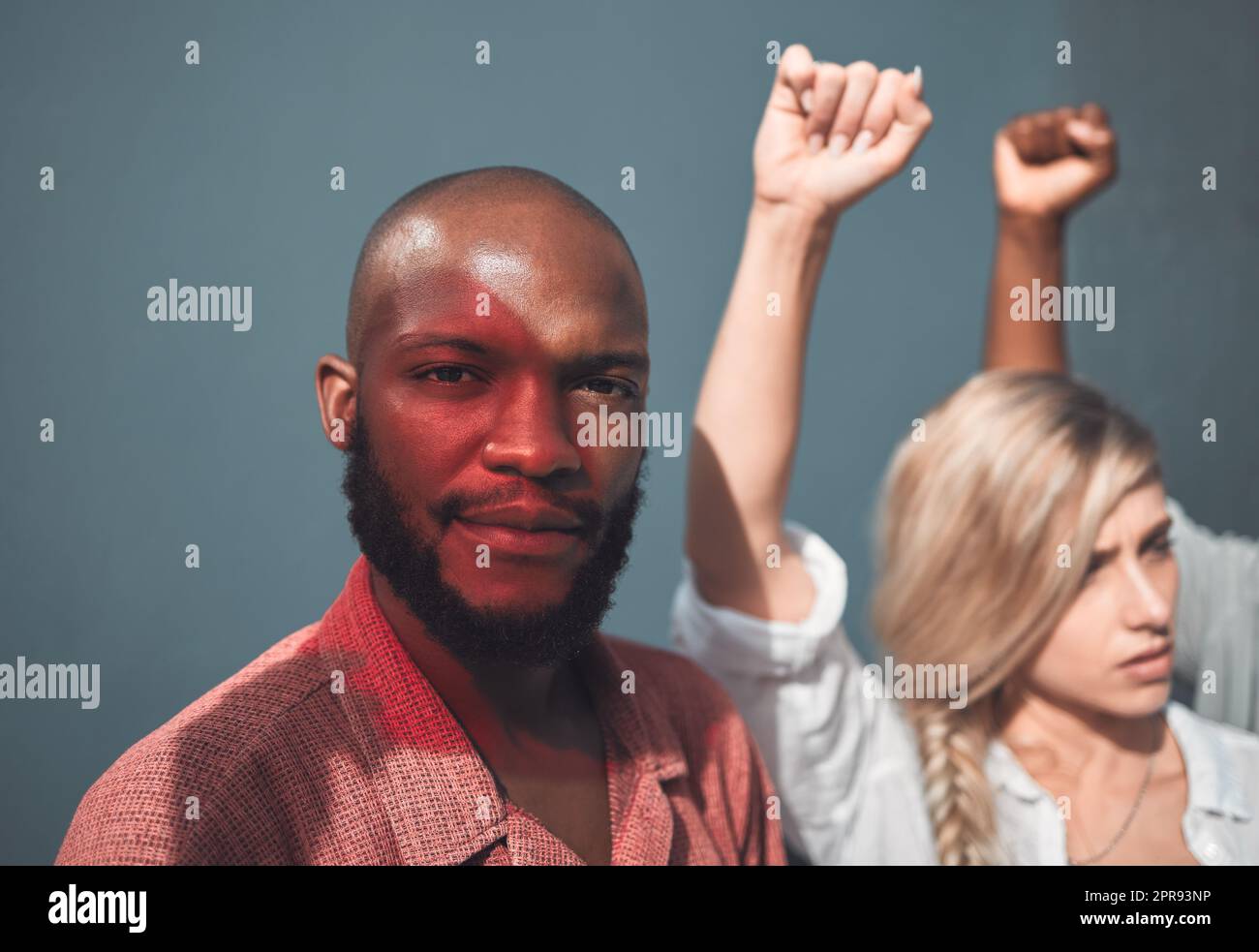 Portrait stands hi-res stock photography and images - Alamy