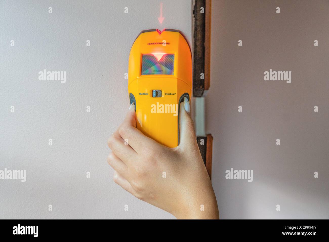 Wall stud scan Stock Photo - Alamy