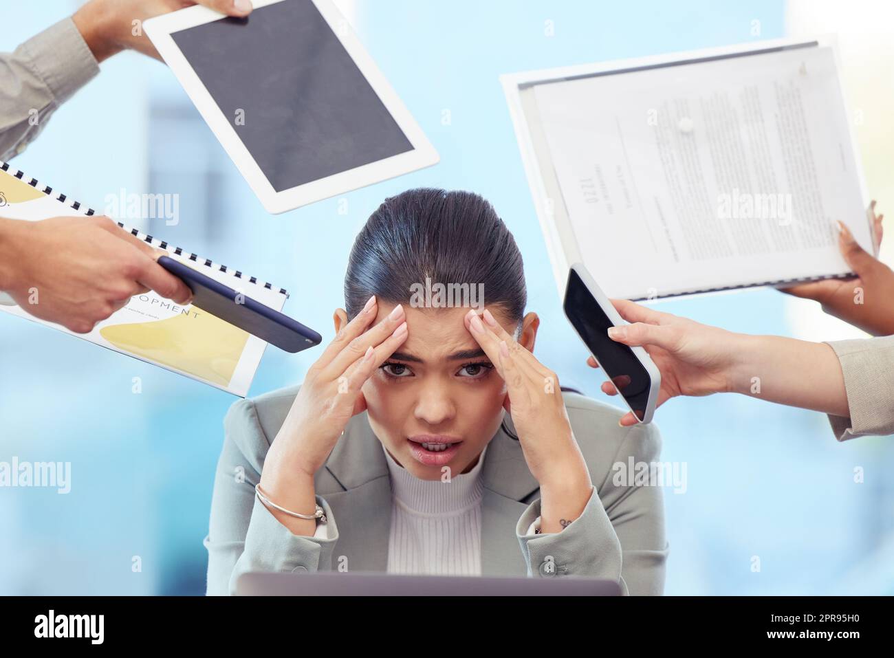 Guilty woman hi-res stock photography and images - Alamy