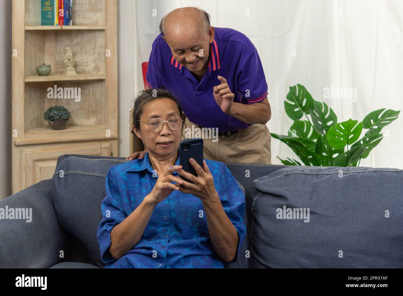 Child grandparent online hi-res stock photography and images - Alamy