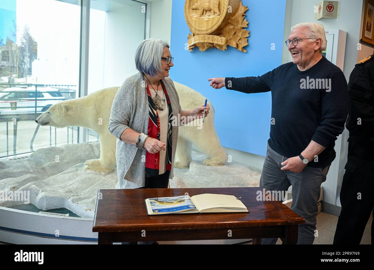 Mary simon governor hi-res stock photography and images - Alamy