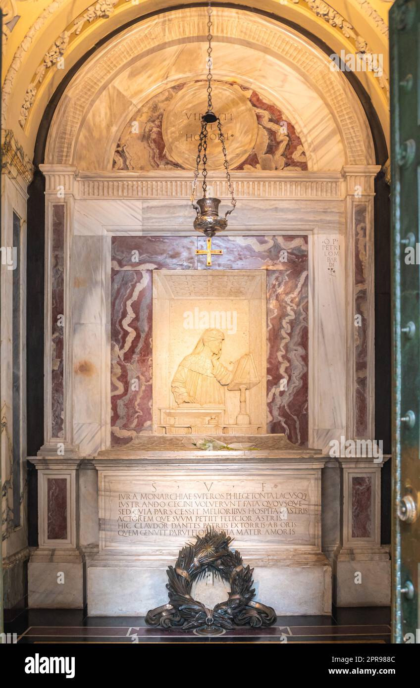 Dante Alighieri Italian poet tomb in Ravenna Stock Photo - Alamy