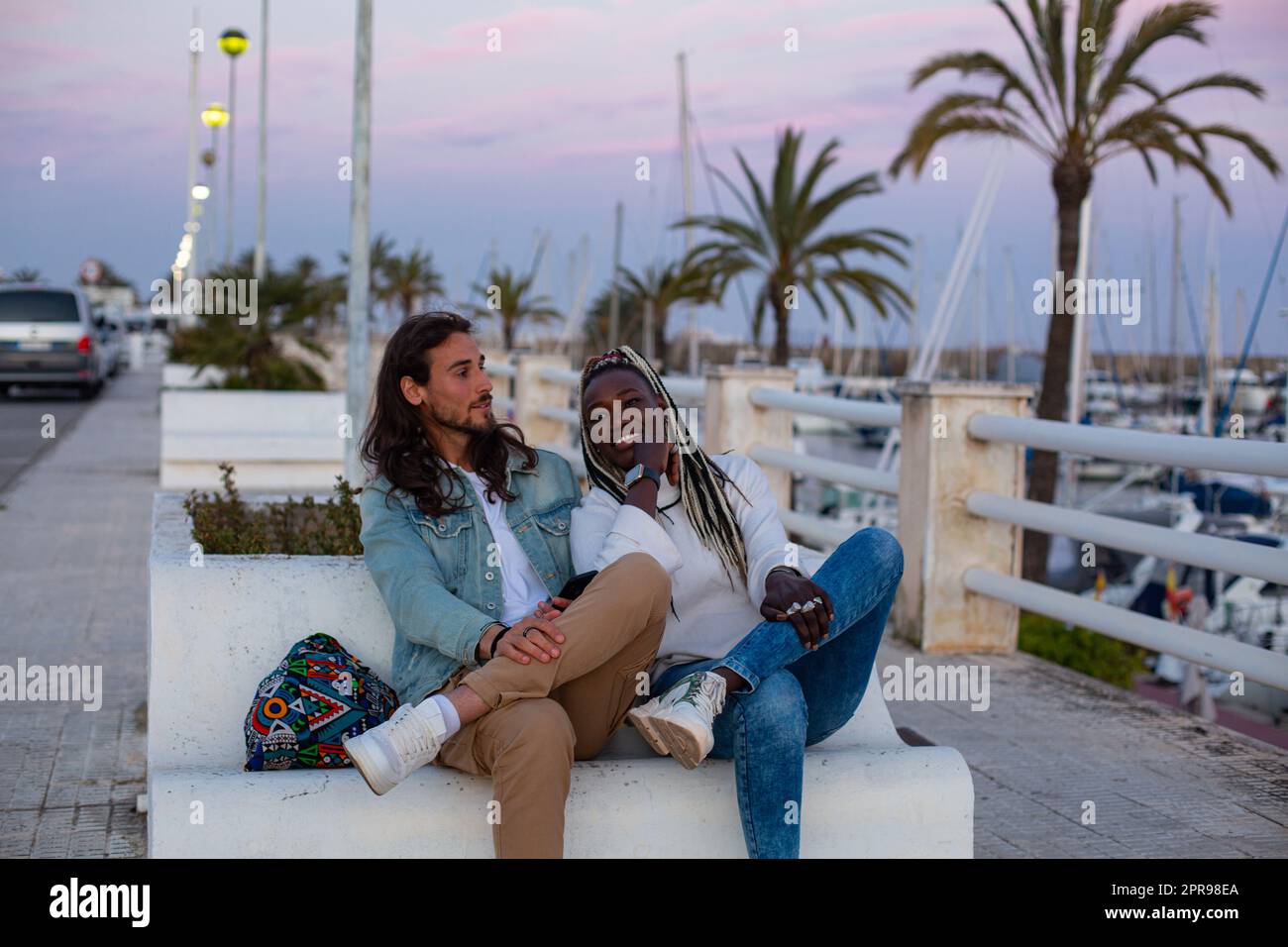 Students multicultural hi-res stock photography and images - Alamy