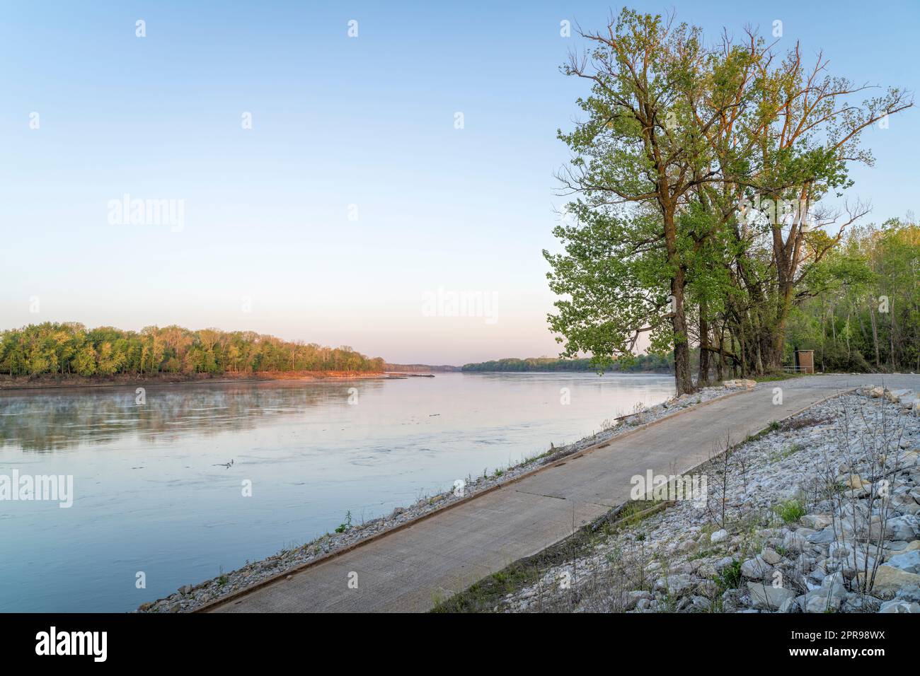 Missouri river recreation road hi-res stock photography and images - Alamy