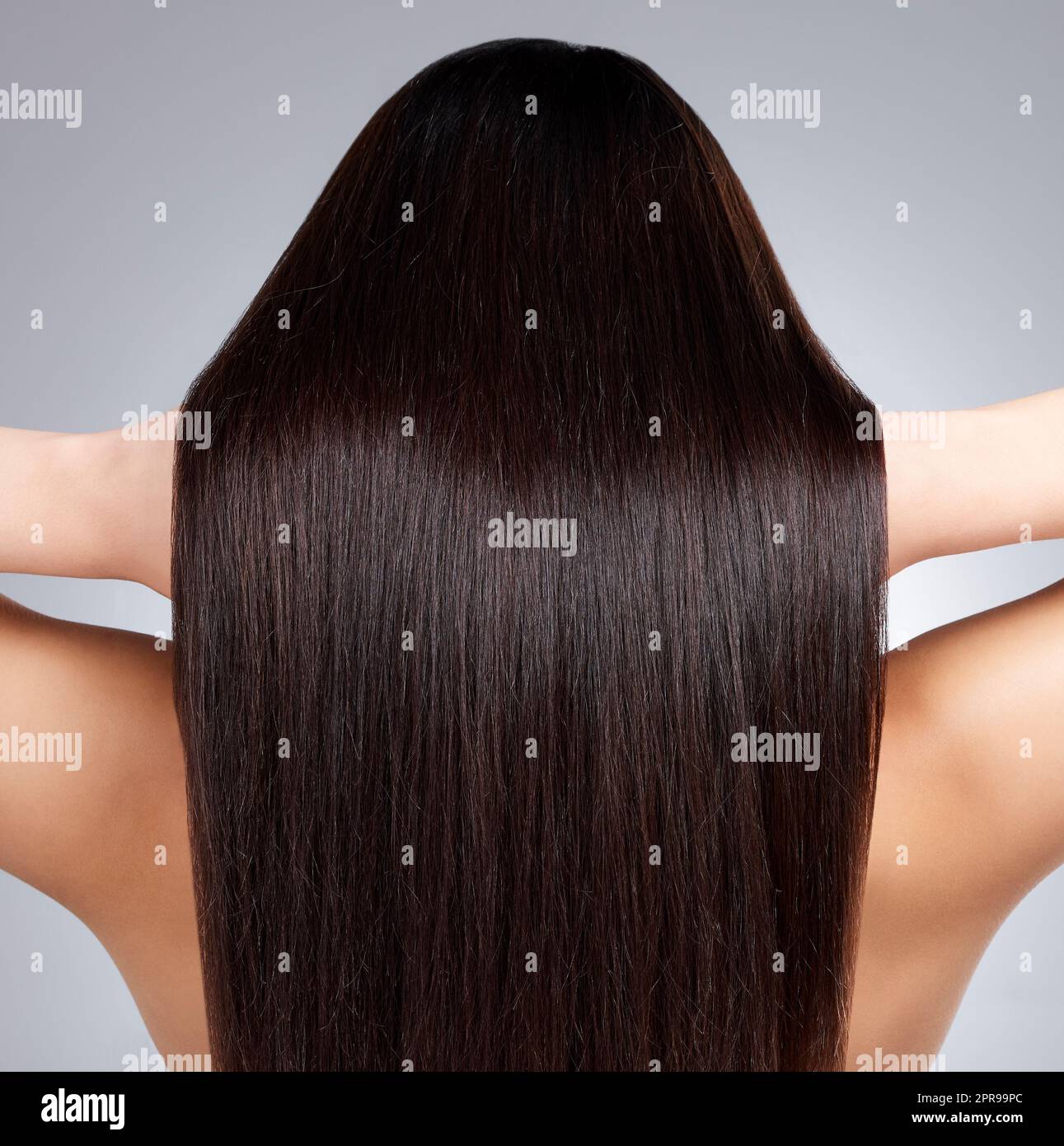 Beauty hair long rear view hi-res stock photography and images - Alamy
