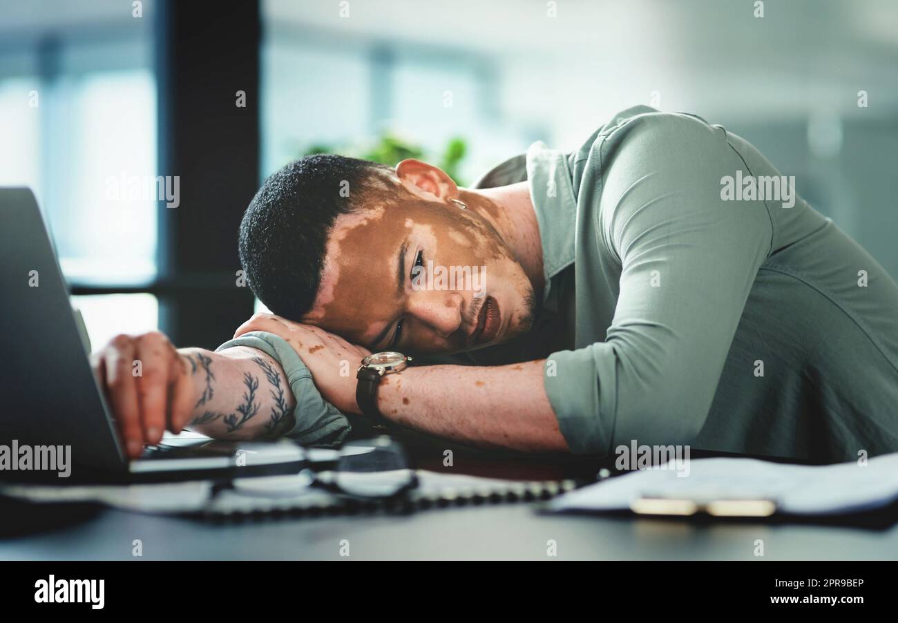 Sleeping at work office hi-res stock photography and images - Alamy