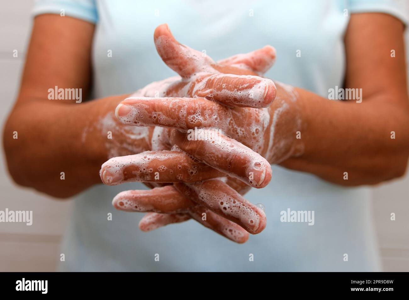 Proper hand washing protects against diseases Stock Photo - Alamy