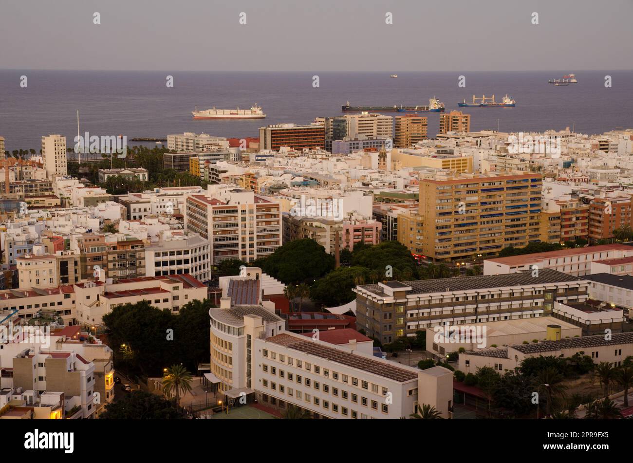 Palmas urban scene hi-res stock photography and images - Alamy