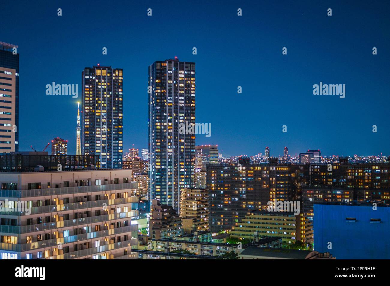 Tokyo japan high rise apartment hi-res stock photography and images - Alamy
