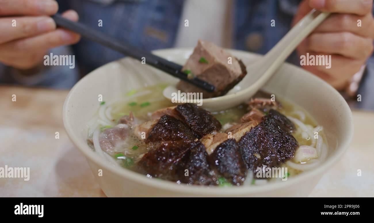 Hong Kong cuisine roasted pork and goose noodles Stock Photo - Alamy