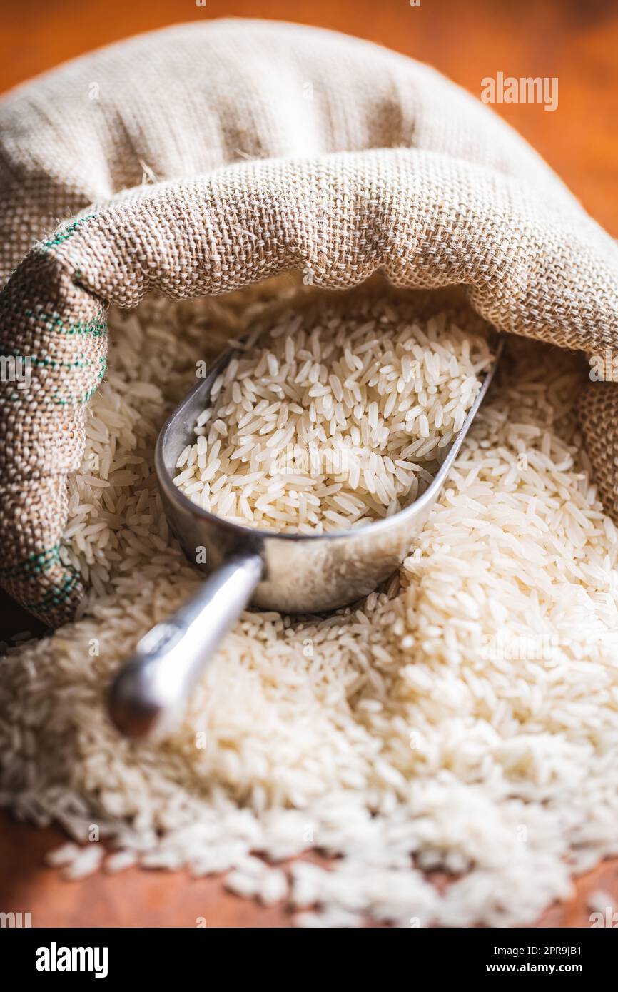 Uncooked organic rice metal hi-res stock photography and images - Alamy