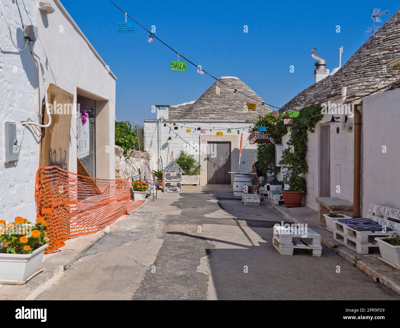 Italy, Alberobello, Trull House - UNESCO Zona Monumentale Rione Aia ...