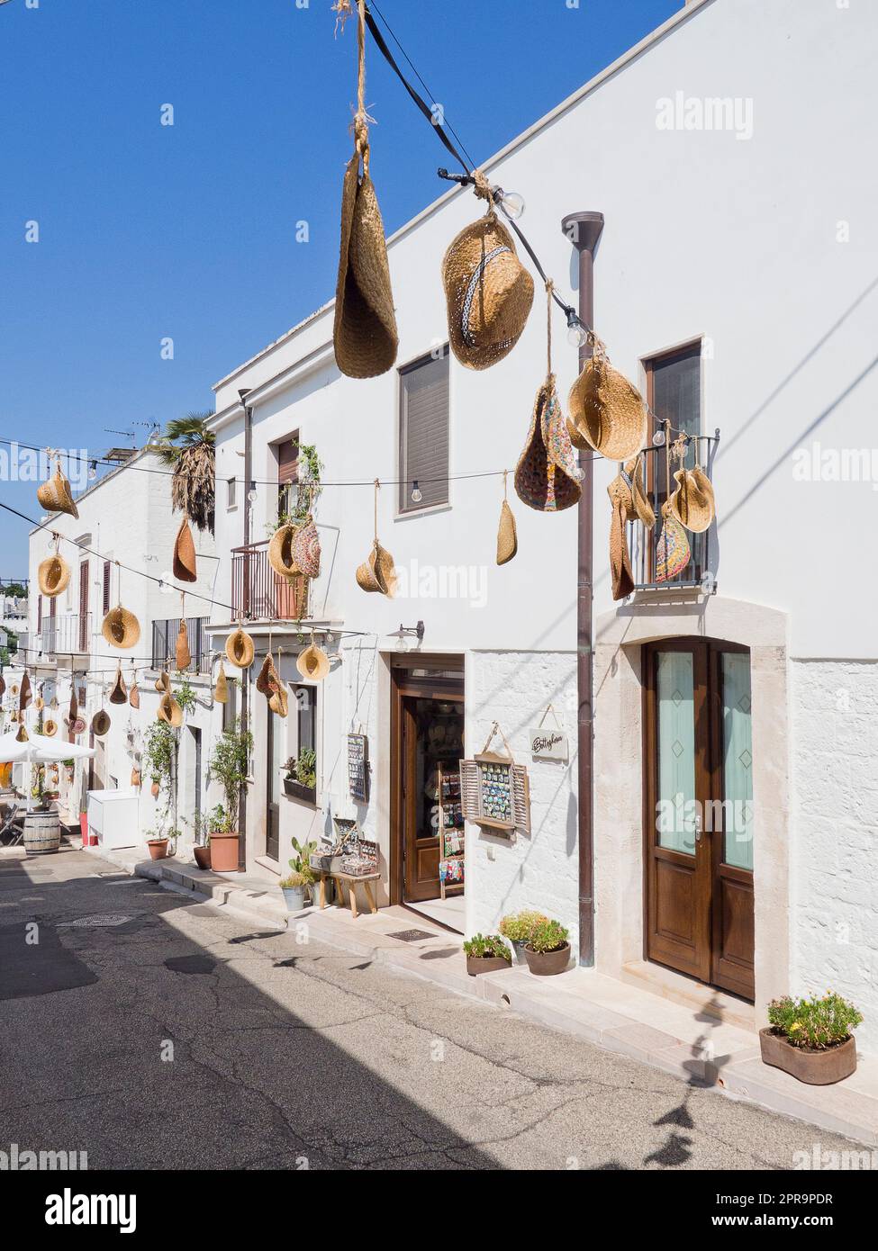 Italy, Alberobello, Trull House - UNESCO Zona Monumentale Rione Aia ...