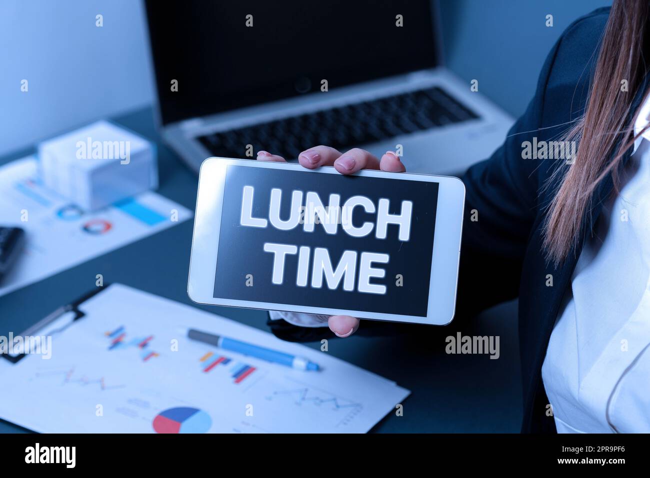 One after noon hi-res stock photography and images - Alamy