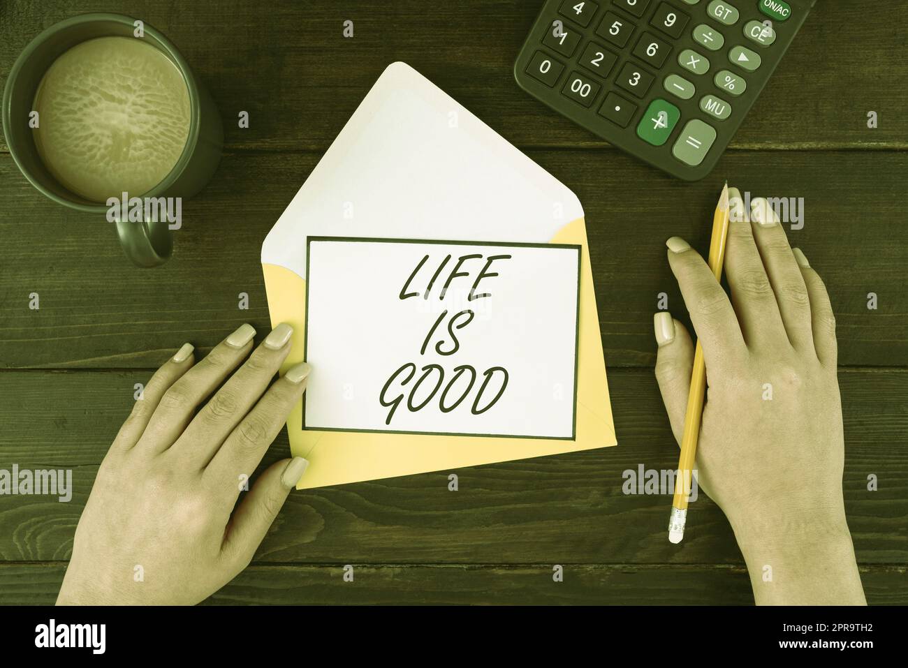 Freedom feel good woman hi-res stock photography and images - Alamy