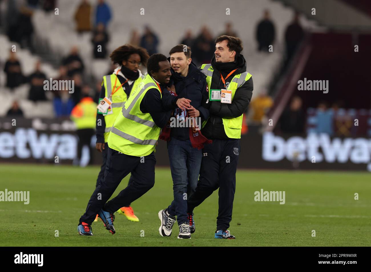 Pitch invader off hi-res stock photography and images - Alamy
