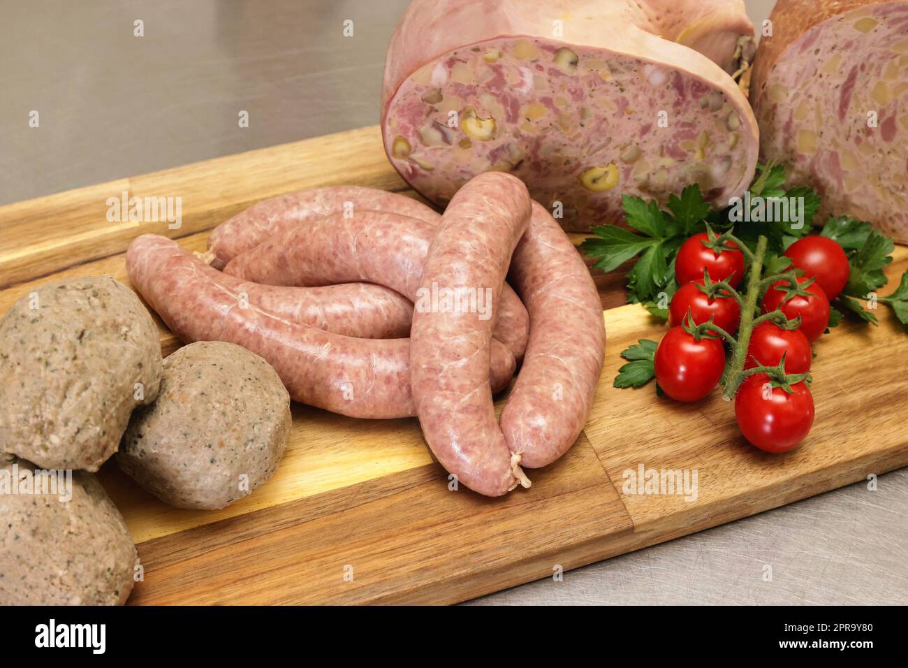 Palatinate specialities, stuffed pig stomach, fried sausages, meat ...