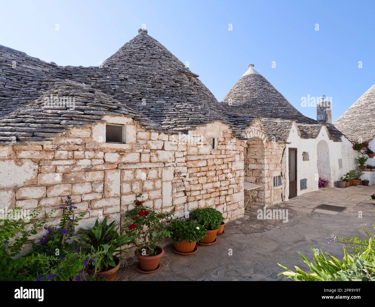 Italy, Alberobello, Trull House - UNESCO Zona Monumentale Rione Aia Piccola Stock Photo - Alamy