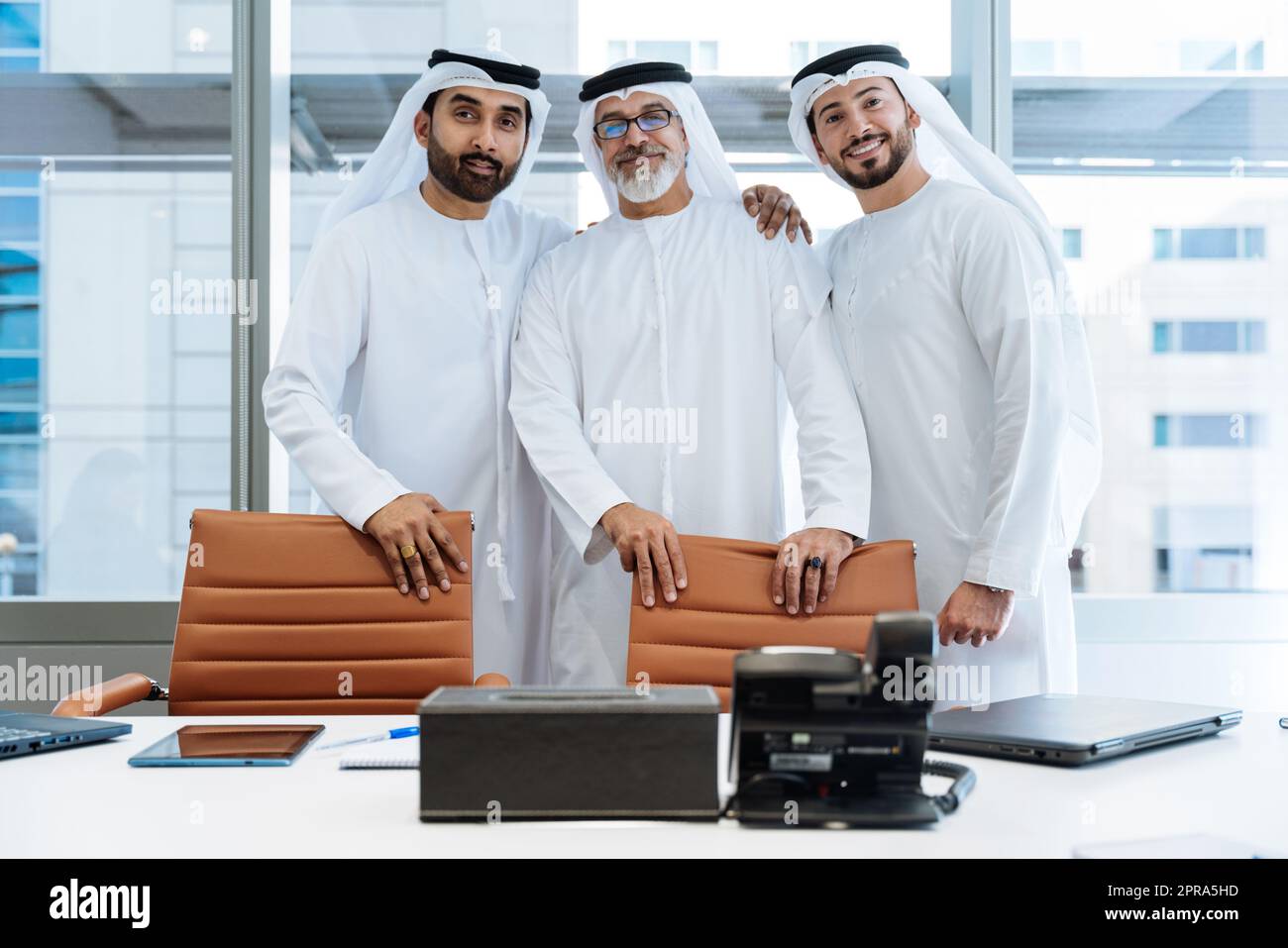 Group of middle-eastern corporate business people wearing traditional ...