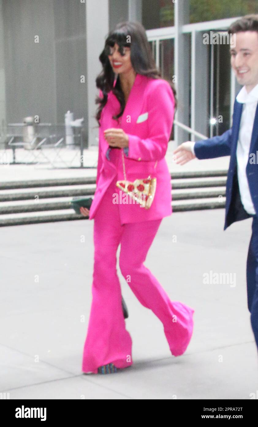 Credit rw mediapunch hi-res stock photography and images - Alamy