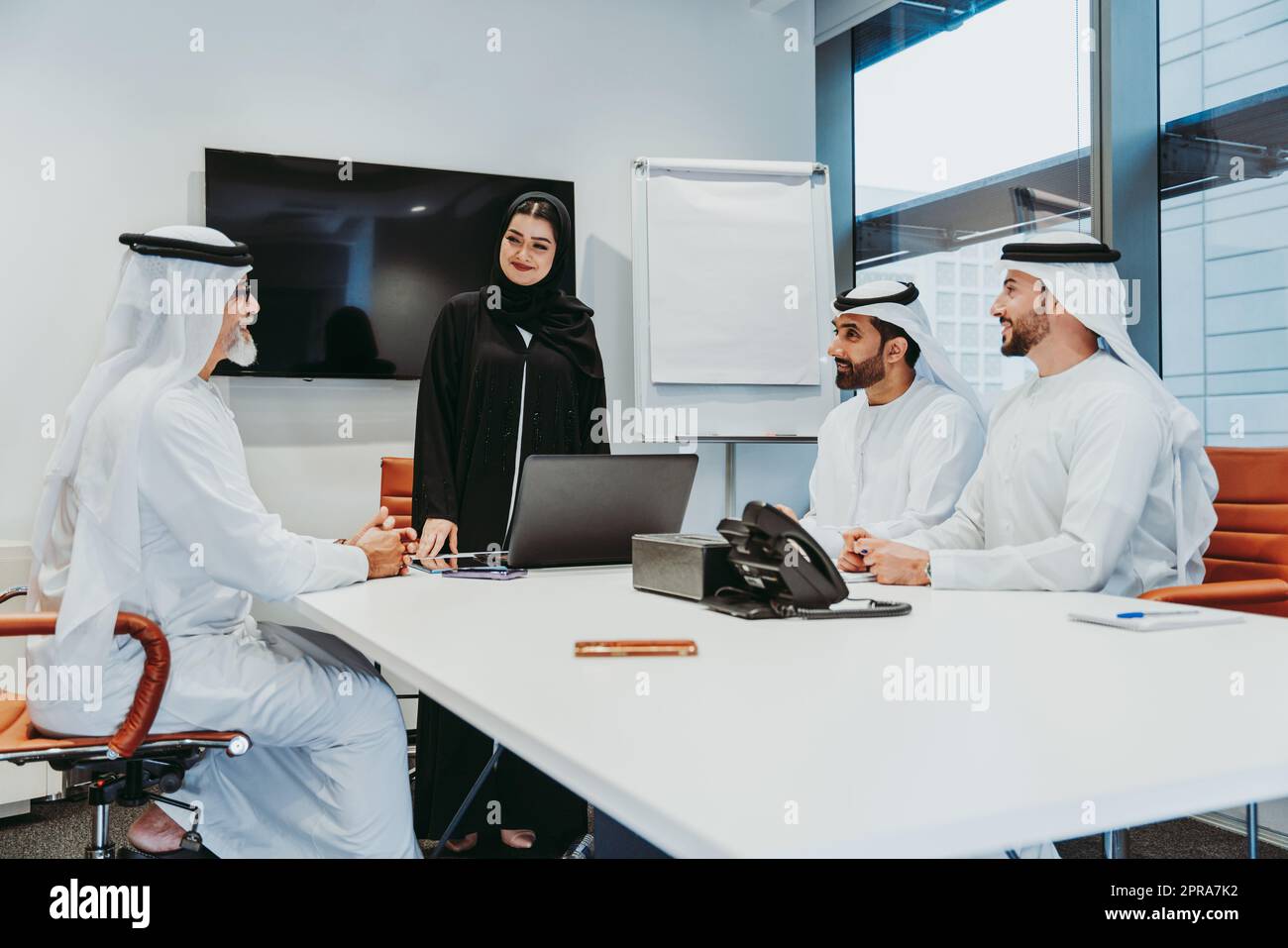 Group of middle-eastern corporate business people wearing traditional ...