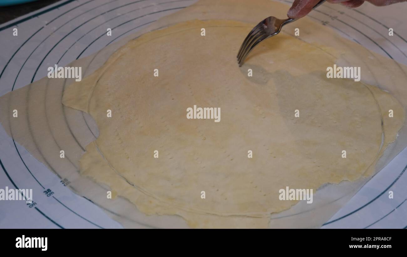 Puncturing hi-res stock photography and images - Alamy