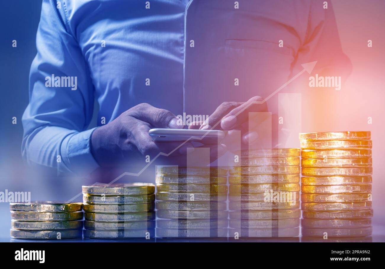 Online investor hi-res stock photography and images - Alamy