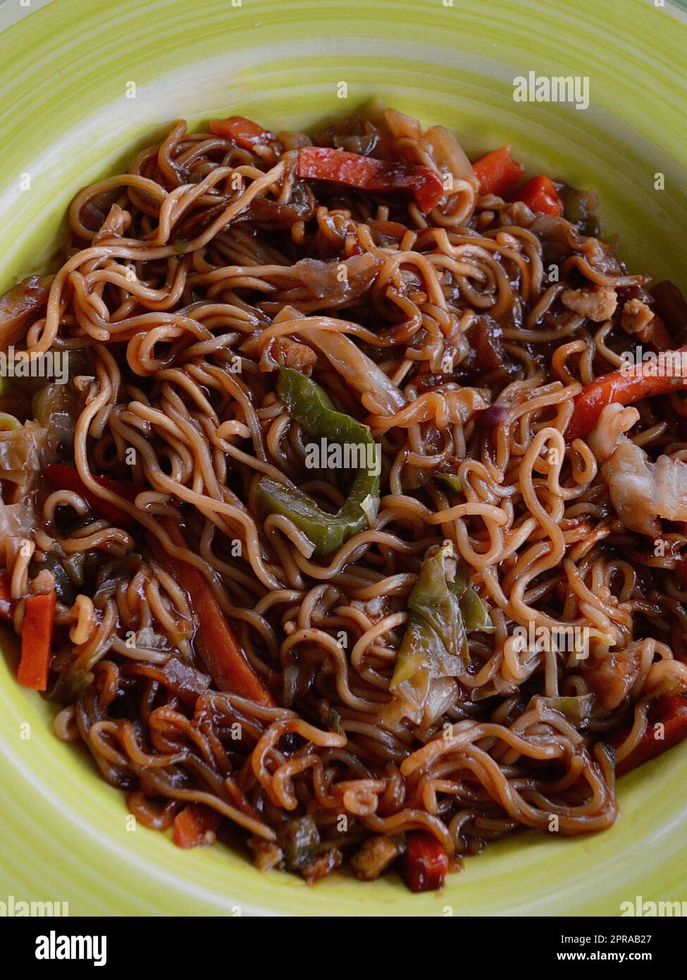 Mi goreng hi-res stock photography and images - Alamy
