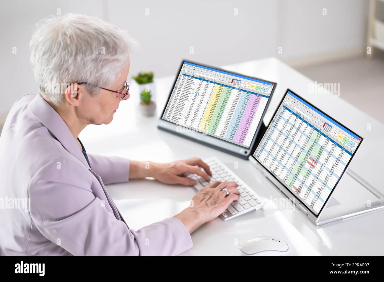 Professional Data Analyst Stock Photo - Alamy
