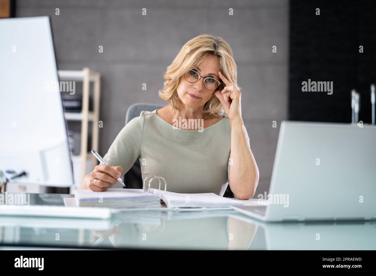 Sick overworked hi-res stock photography and images - Alamy