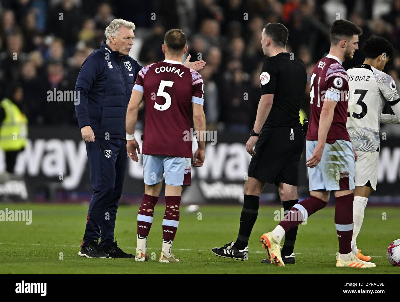 London, UK. 26th Apr, 2023. At the end of the game David Moyes (West ...