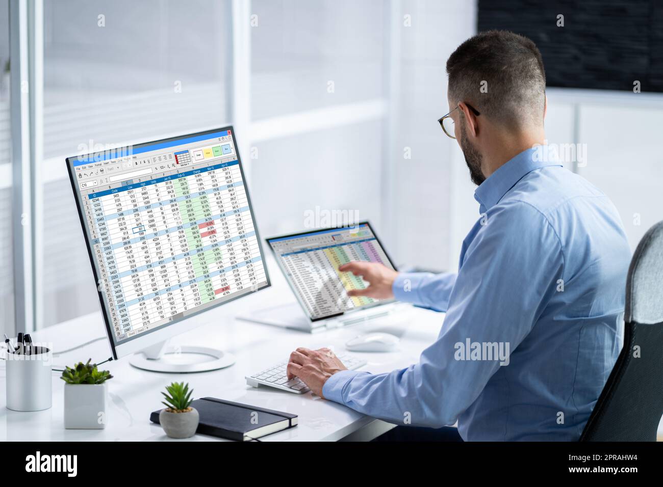 Coding 2 hi-res stock photography and images - Alamy