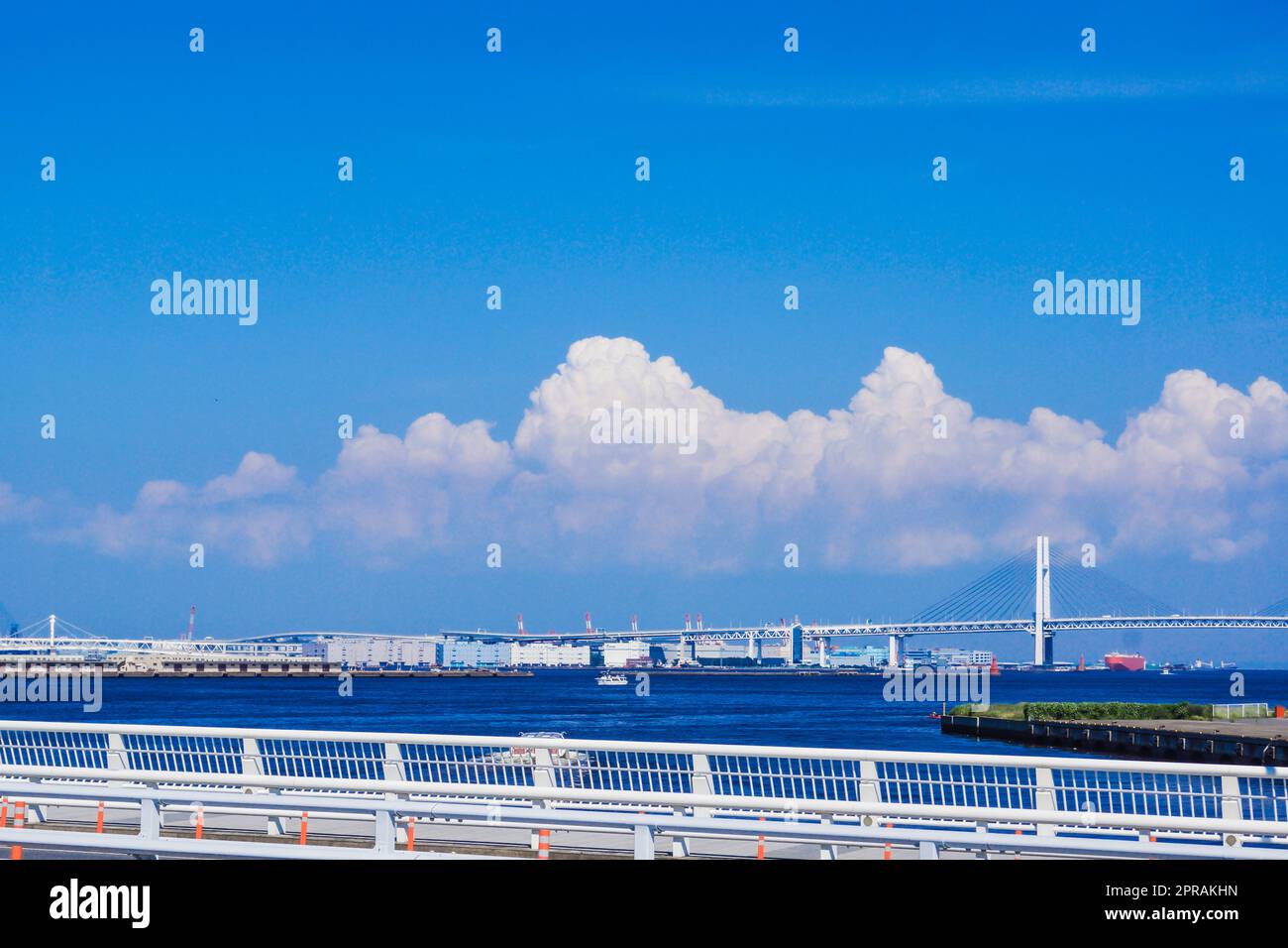 Minato mirai yokohama hi-res stock photography and images - Alamy