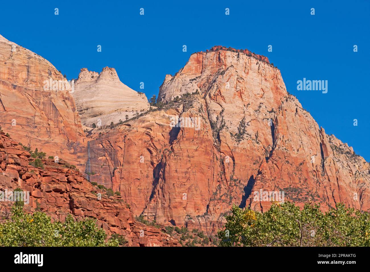 Red sandstone towers hi-res stock photography and images - Alamy
