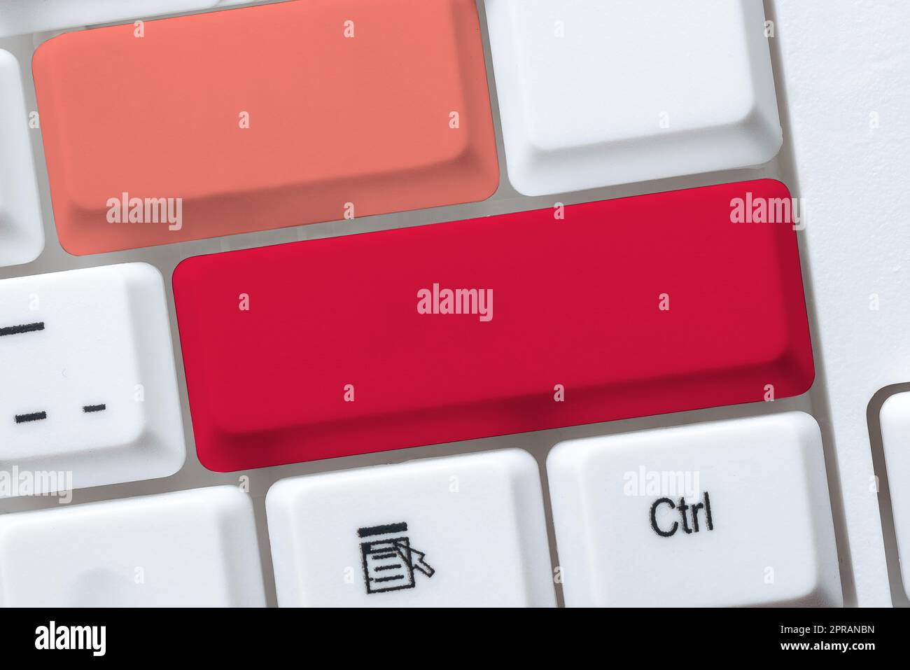Typing website descriptions hi-res stock photography and images - Alamy