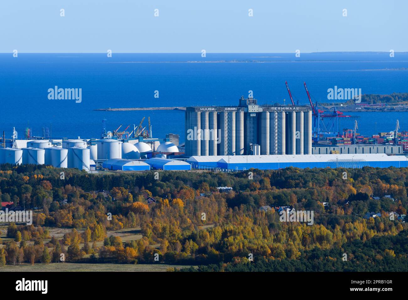 Muuga grain terminal estonia hi-res stock photography and images - Alamy