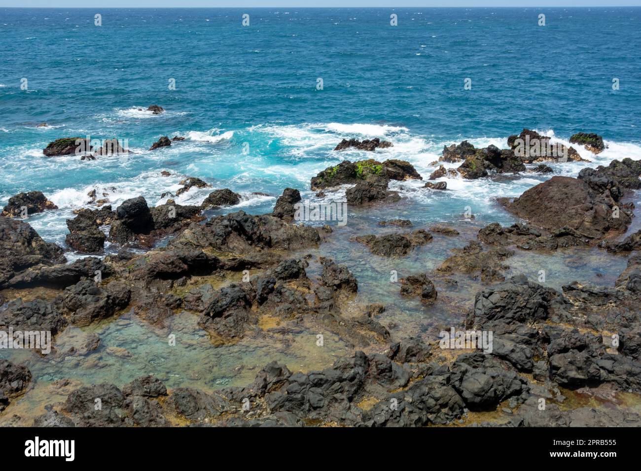 Tenerife rocks cliff waves atlantic hi-res stock photography and images ...