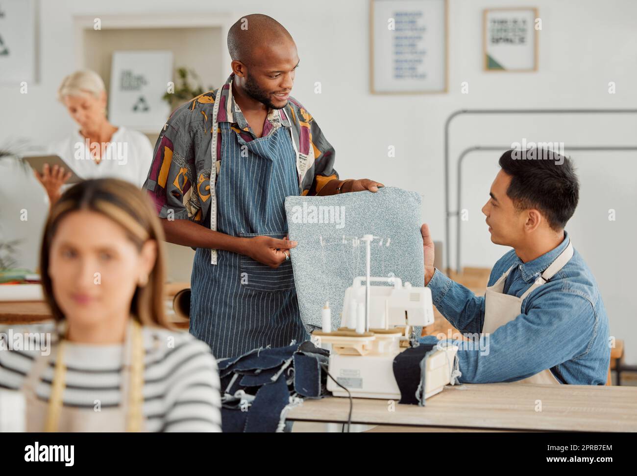 Tailor design hi-res stock photography and images - Alamy