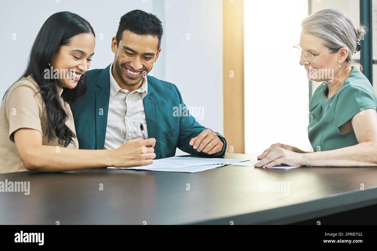 Investment plan hi-res stock photography and images - Alamy