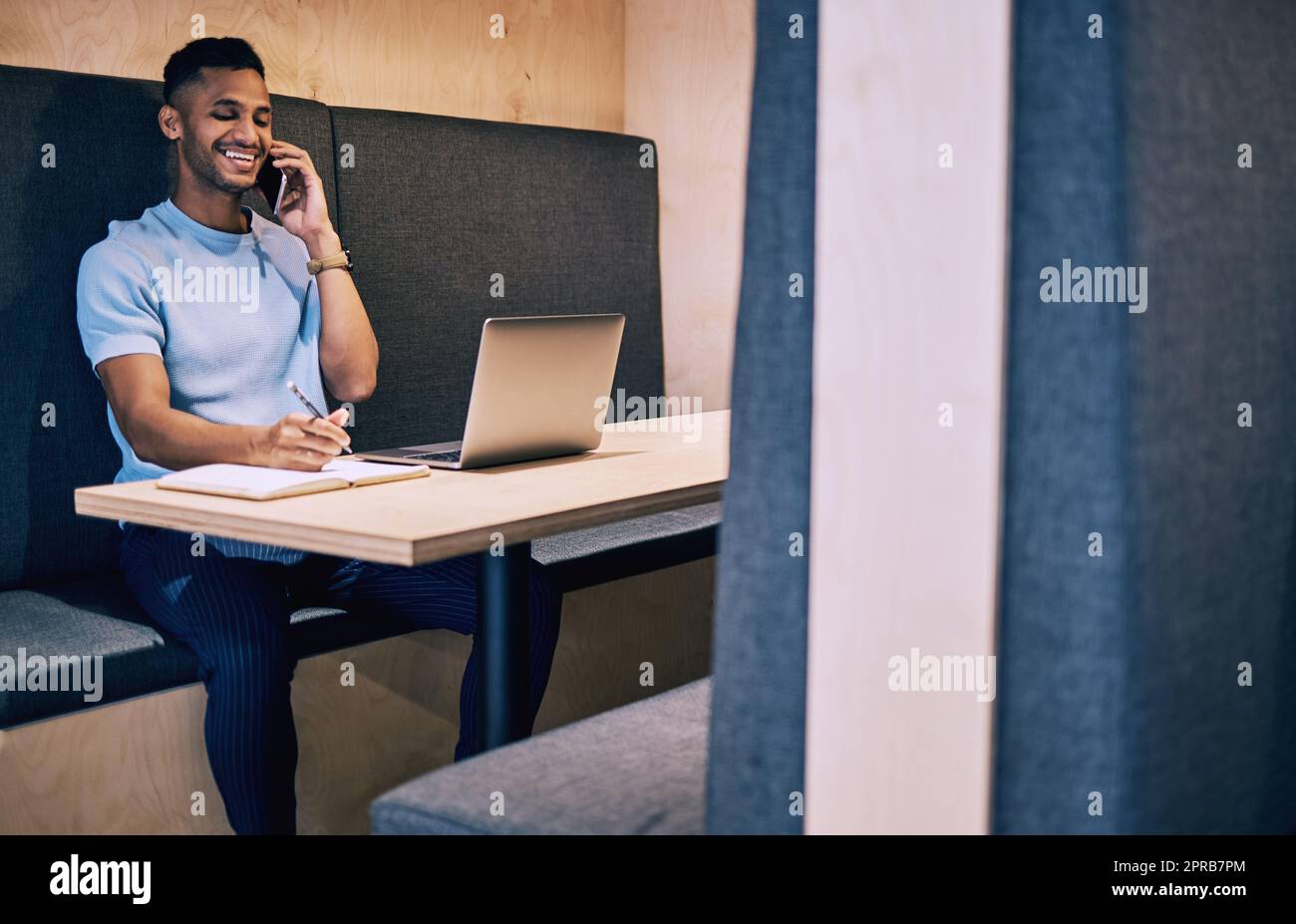 Smartphone notes hi-res stock photography and images - Alamy