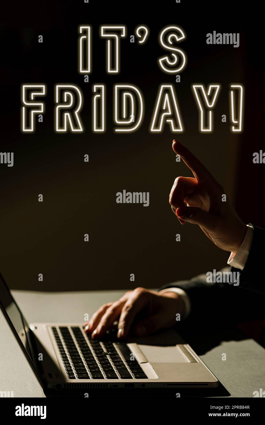 Black woman pointing finger hi-res stock photography and images - Alamy