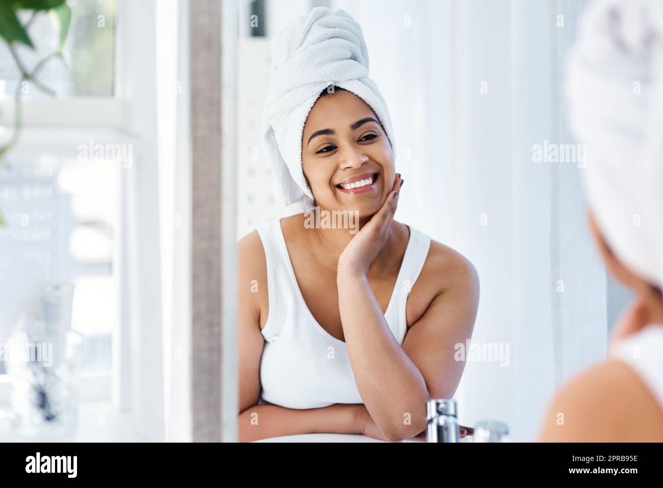 Woman face beauty routine hi-res stock photography and images - Alamy
