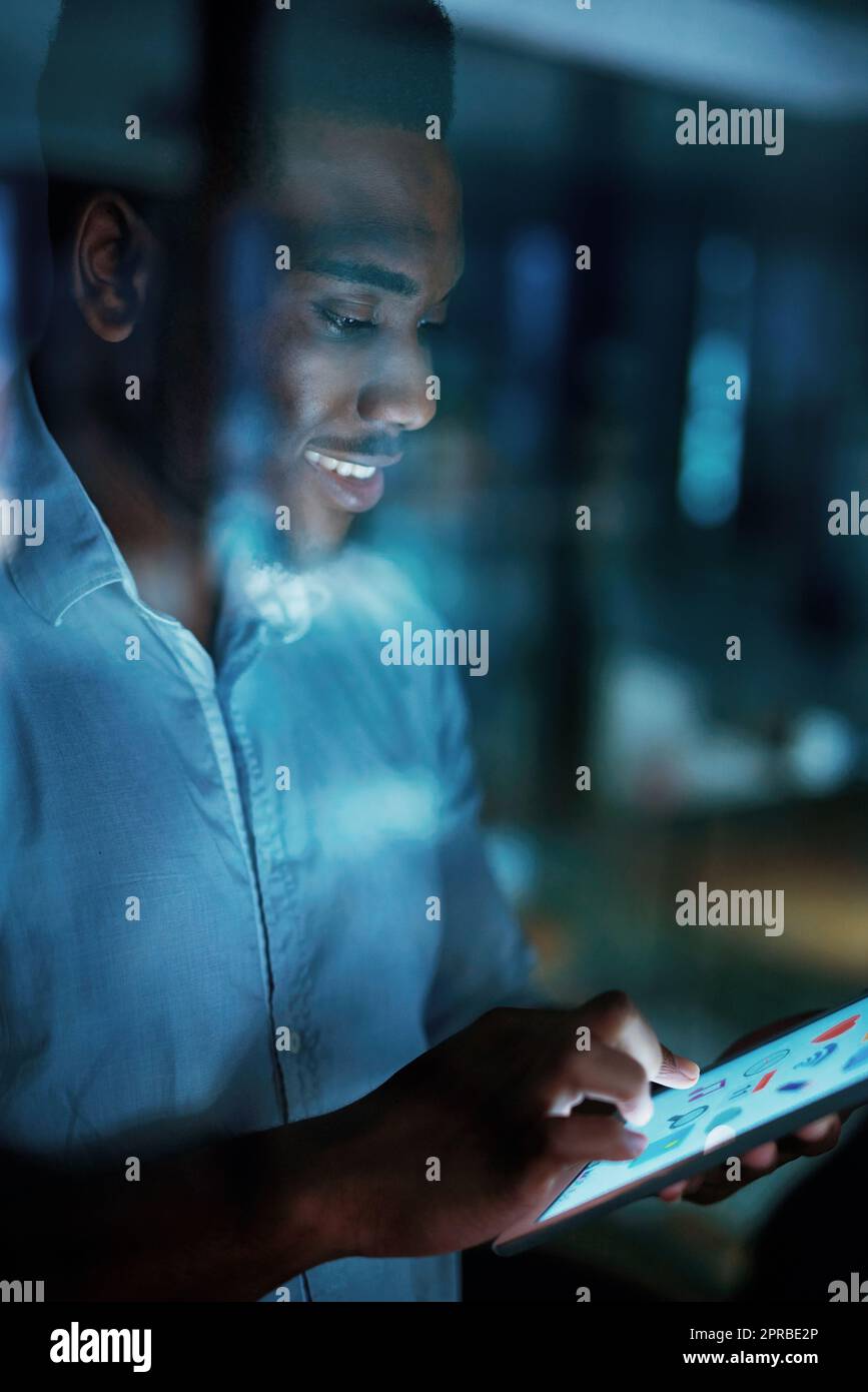 Digital deadline hi-res stock photography and images - Alamy