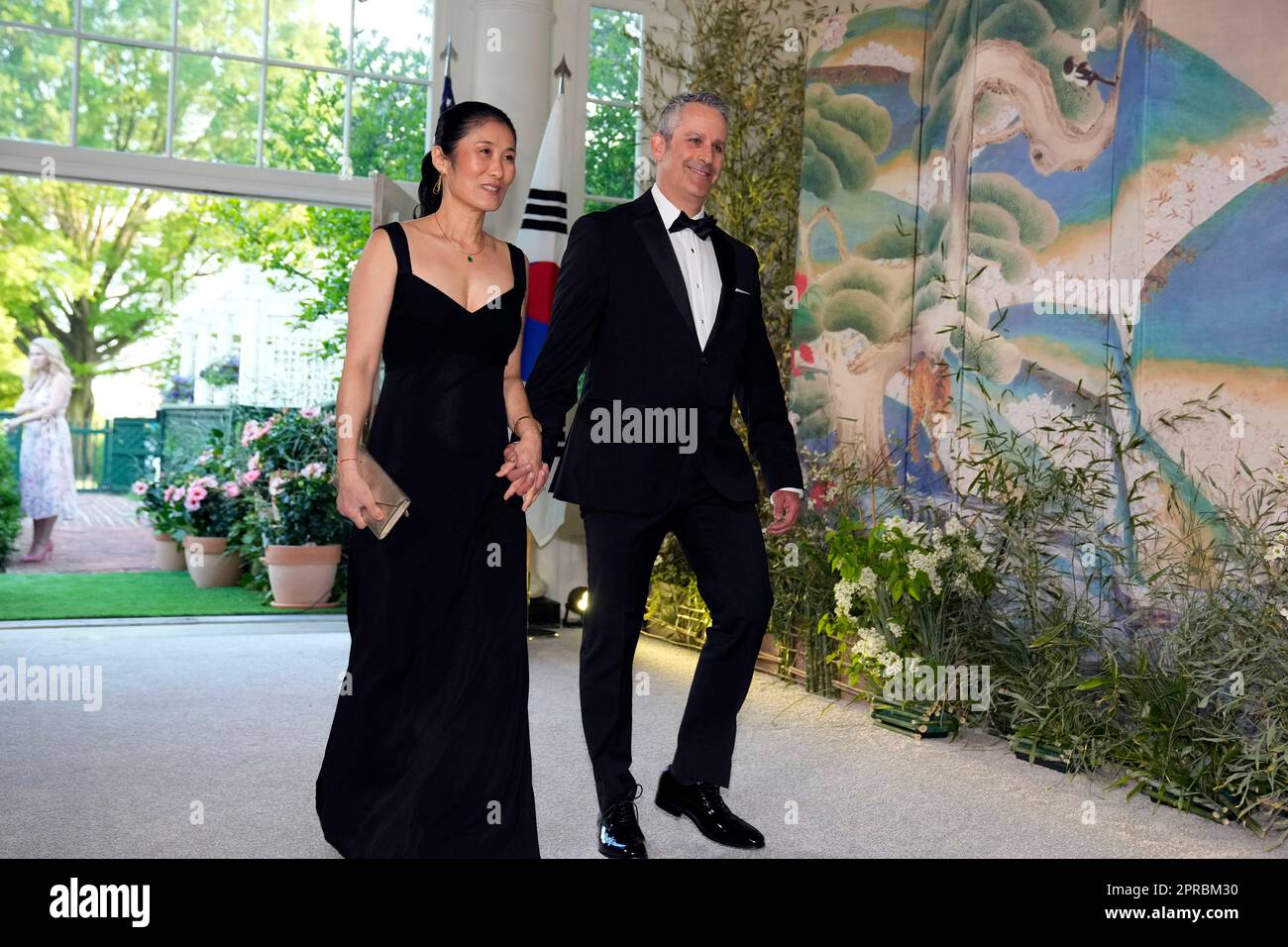 Andrew Emhoff and Judy Lee arrive for the State Dinner with President ...