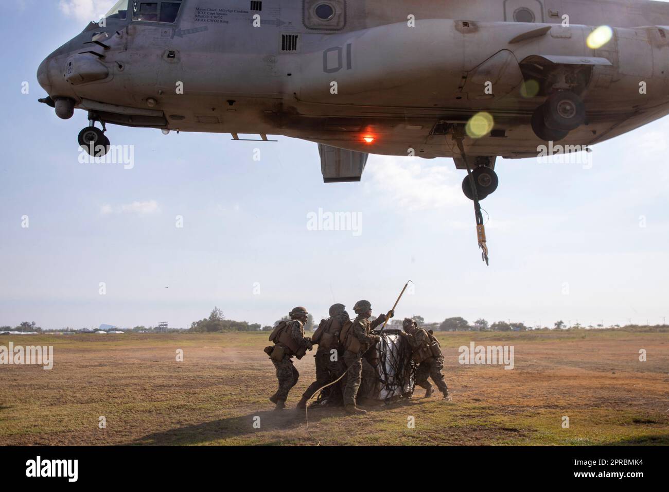 Combat logistics battalion 13 hi-res stock photography and images - Alamy