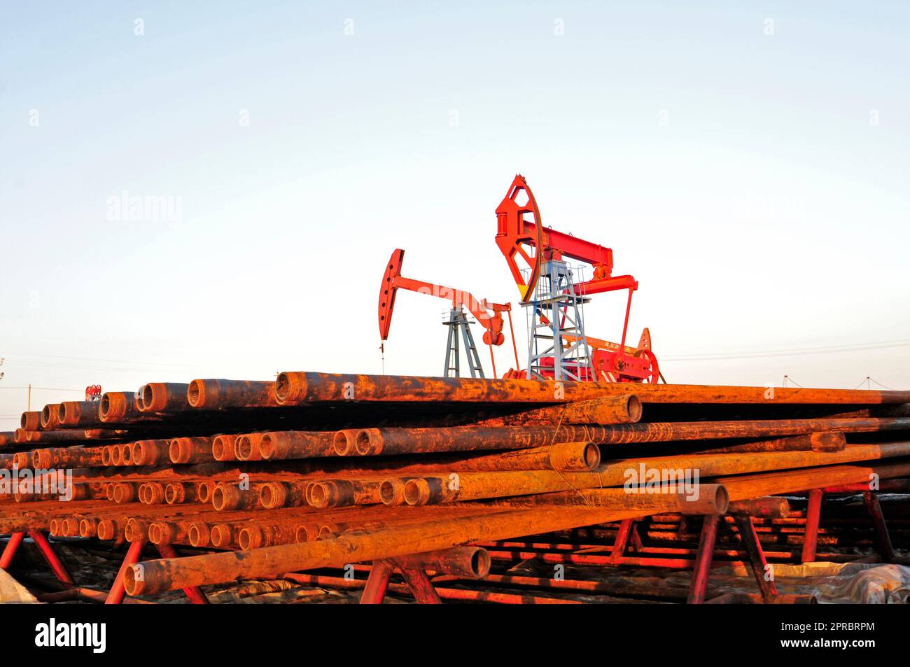 Natural gas rig china hi-res stock photography and images - Alamy