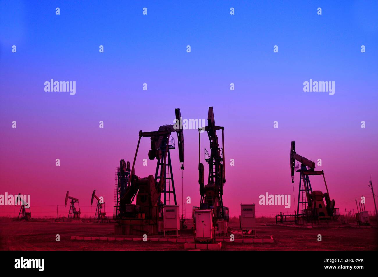 Natural gas rig china hi-res stock photography and images - Alamy