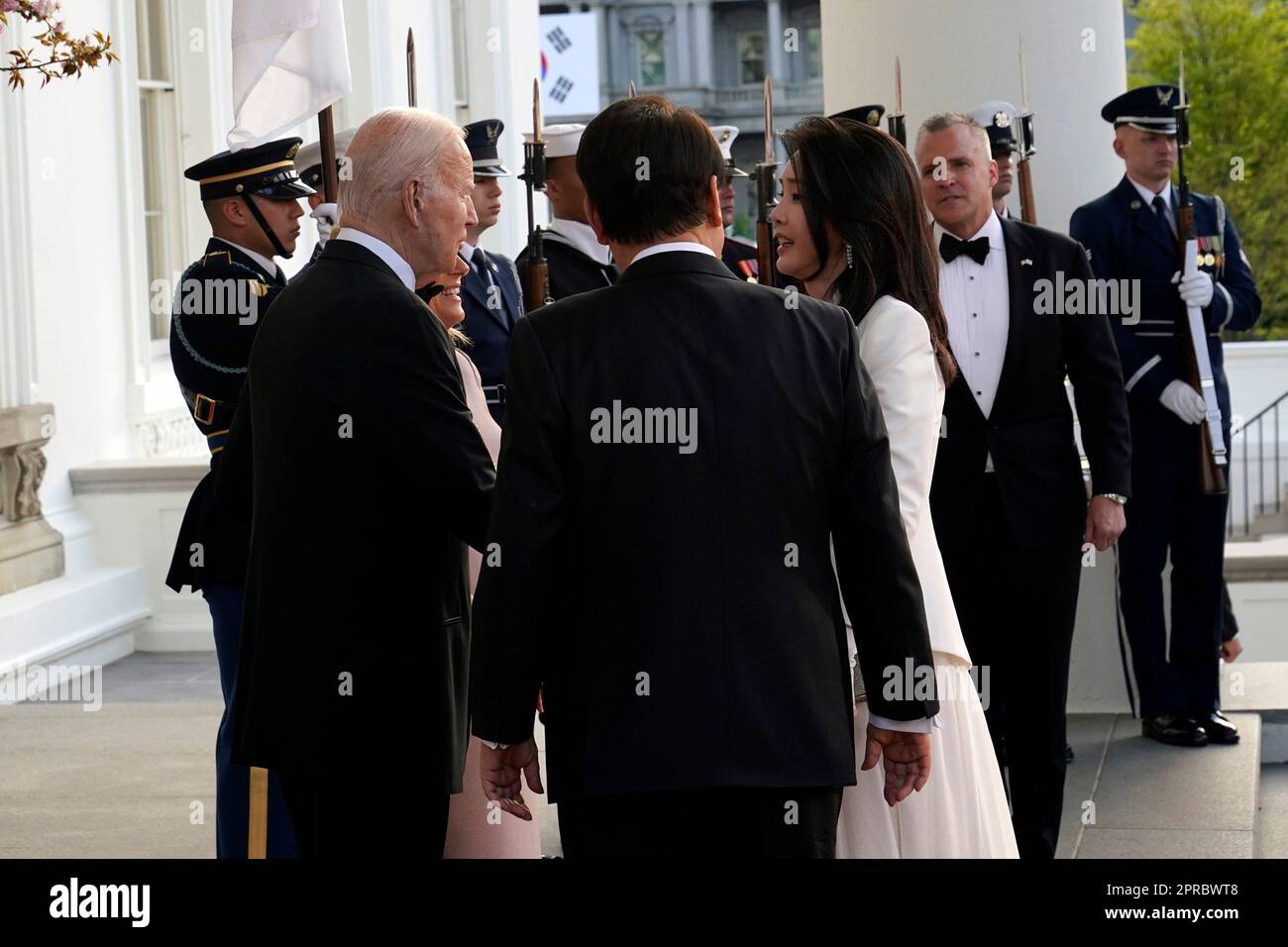 President Joe Biden and first lady Jill Biden welcome South Korea's ...