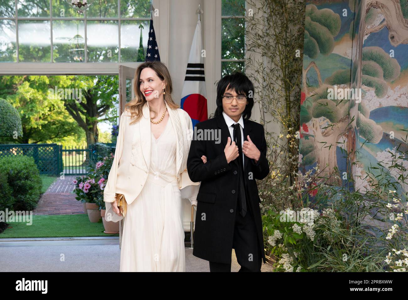 Washington, United States. 26th Apr, 2023. Angelina Jolie and Maddox ...