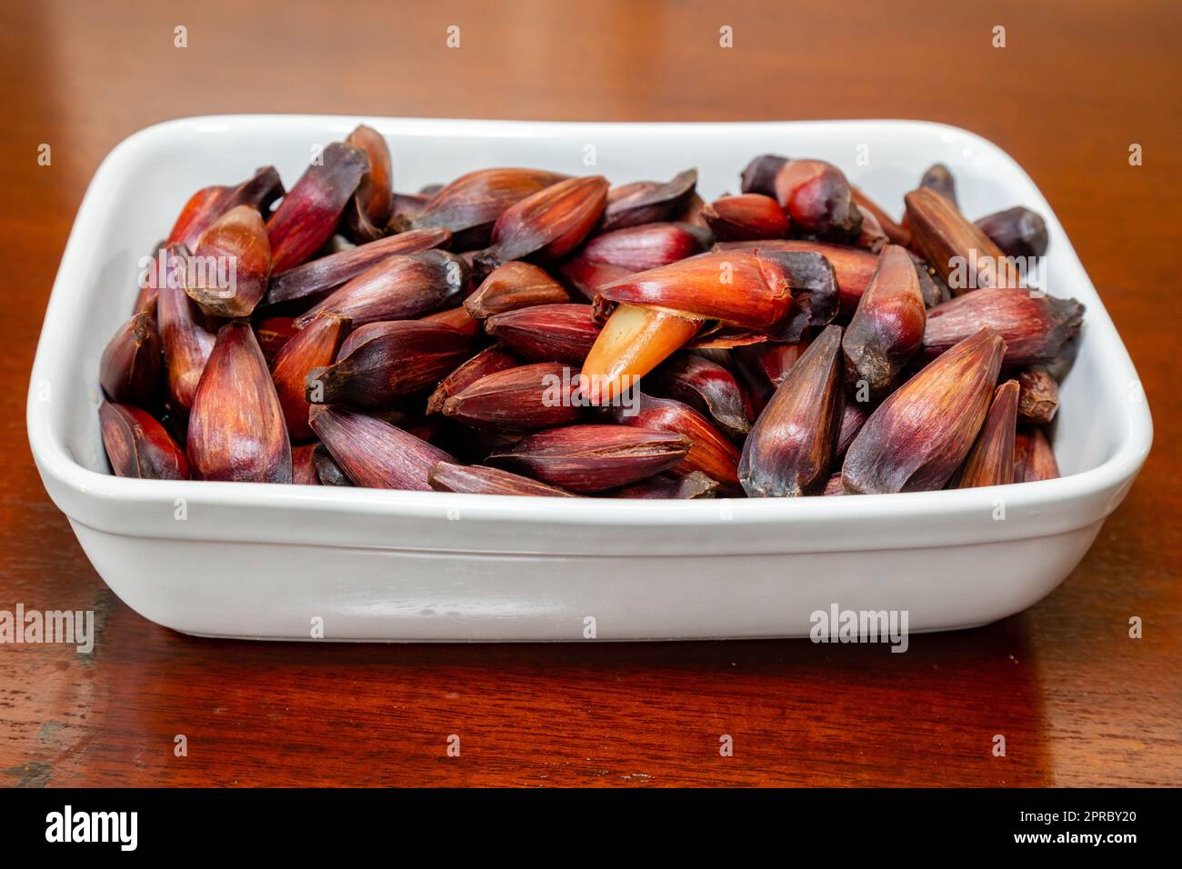 Pinhao cozido hi-res stock photography and images - Alamy